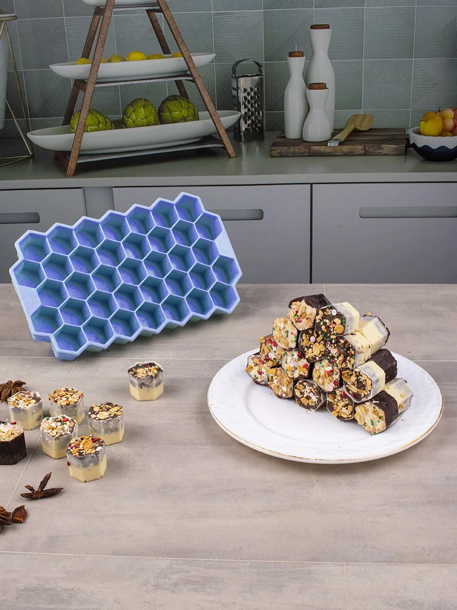 Форма для льда, силиконовая, с крышкой купить по низким ценам в интернет-магазине Uzum (336492)